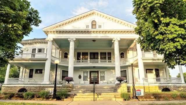 Abilene, Kansas: 12 Best Things to Do - Food, Wine & Travel